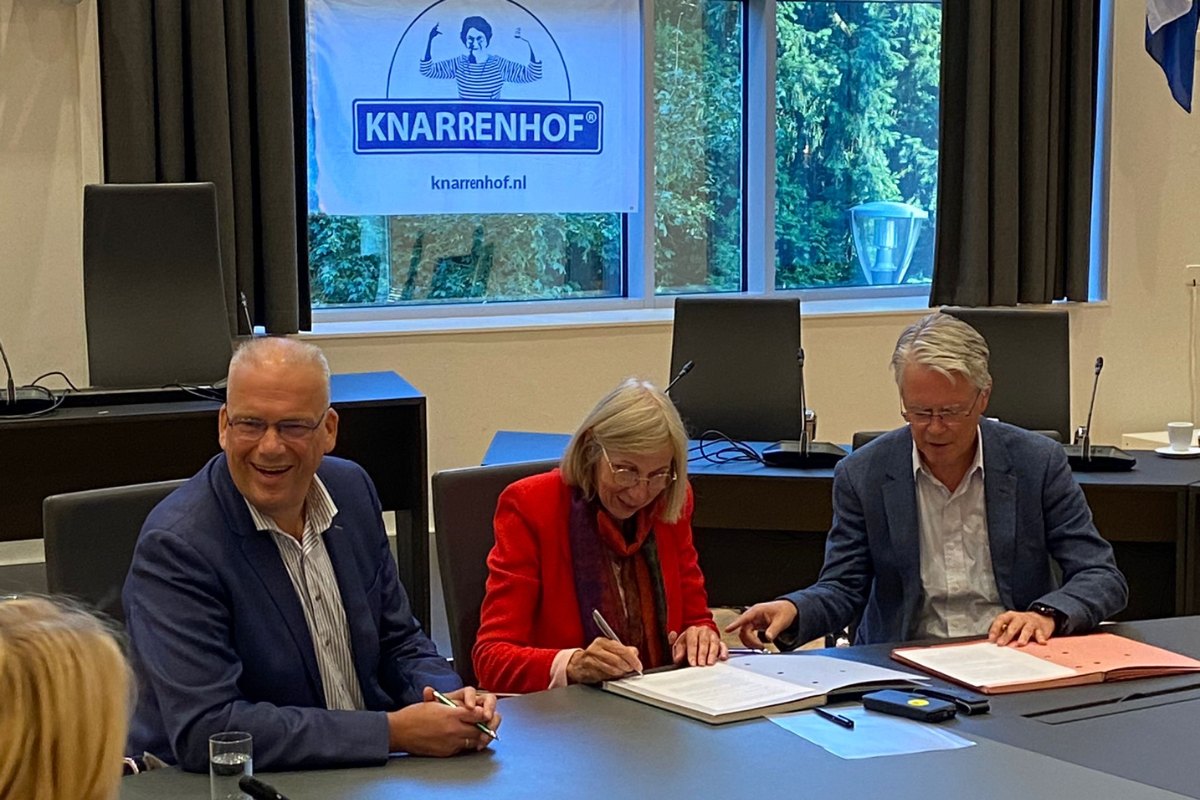 Intentieovereenkomst 'Knarrenhof' aan de Renesselaan getekend - Zeisters.nl